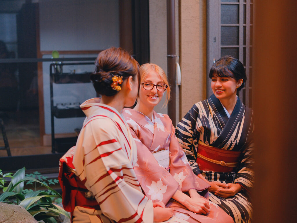 About – 株式会社 ト一